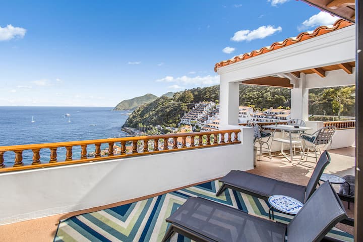 H1872 Stunning 3bd Villa With 6-seater Cart. - Avalon, CA