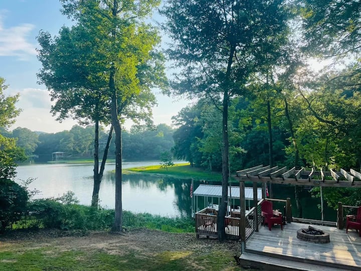 Water Oaks Lakehouse · Water Oaks Lake House - Tuscaloosa, AL