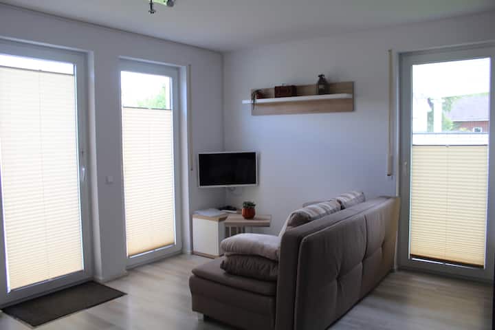 Ferienwohnungen "Am Seeufer", (Möhnesee), Ferienwohnung 3, 45qm, 1 Schlafzimmer, Schlafcouch, Max. 3 Personen - Soest