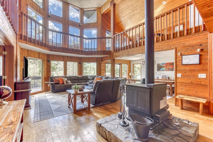 Great Blue Lodge Private Hot Tub & Dry Sauna - Mount Hood, OR
