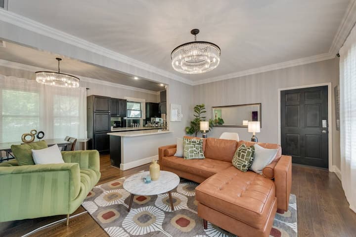 Sophisticated King Suite In Dallas - Swiss Ave - Dallas, TX