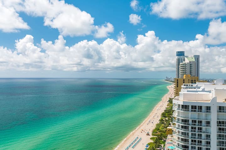 High Floor, 3 Bedroom - 180 Degree Views - Ocean! - Sunny Isles Beach, FL