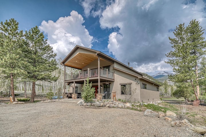 Fishing & Hiking • Mountain Getaway • Pet Friendly - Monarch, CO
