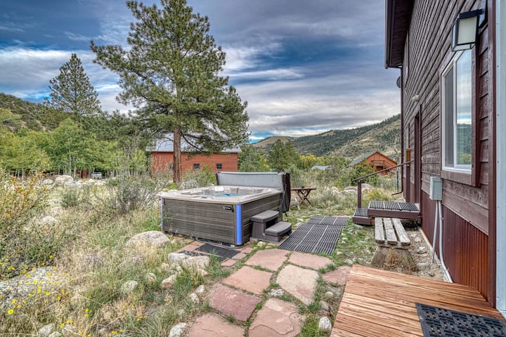 The Lookout - Monarch, CO