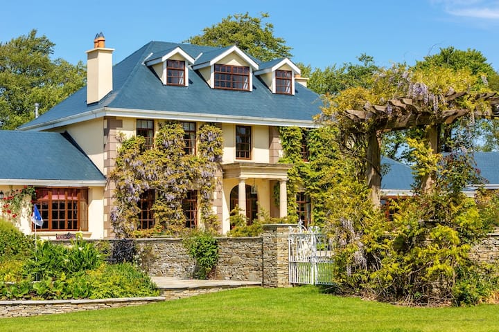 Georgian Estate With Private Golf Course & Cottage - Tramore