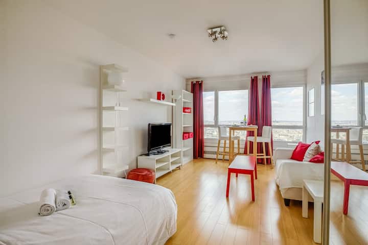 Guestready - Beau Studio Avec Vue Imprenable - Paris