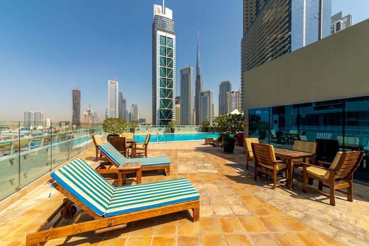 Premium 2br Apt In The Heart Of The City - Dubai