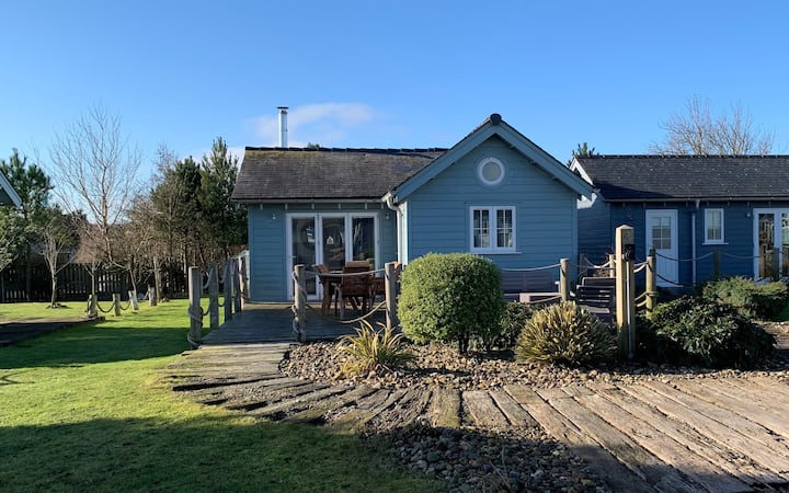 Skylark, The Bay - Sleeps 5, Pool, Wifi, Beach - Flamborough