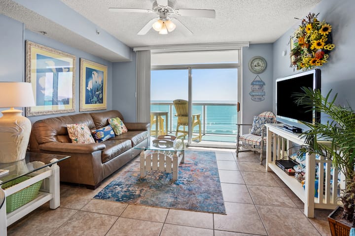 Stunning Oceanfront Condo W/pools, Lazy River, + - Little River, SC