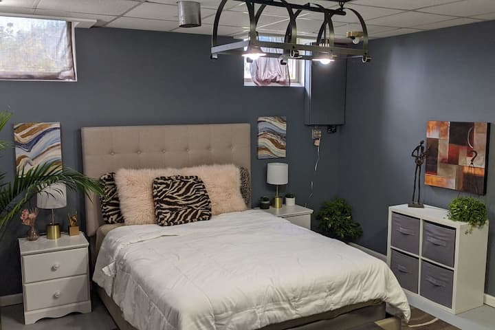 Apartment 10 Minutes From Canandaigua Lake! - Canandaigua, NY