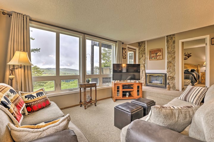 Ski-in/out Granby Ranch Condo W/ Balcony & Hot Tub - Granby, CO