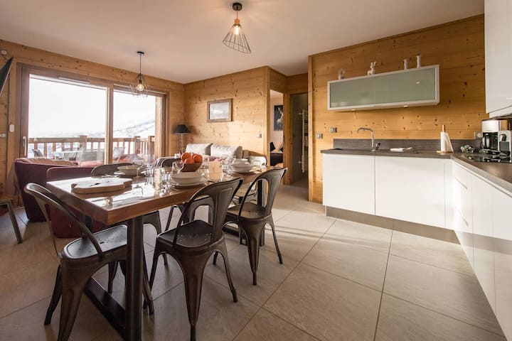 Appartement Chaleureux Sur Les Pistes - Fontcouverte-la-Toussuire