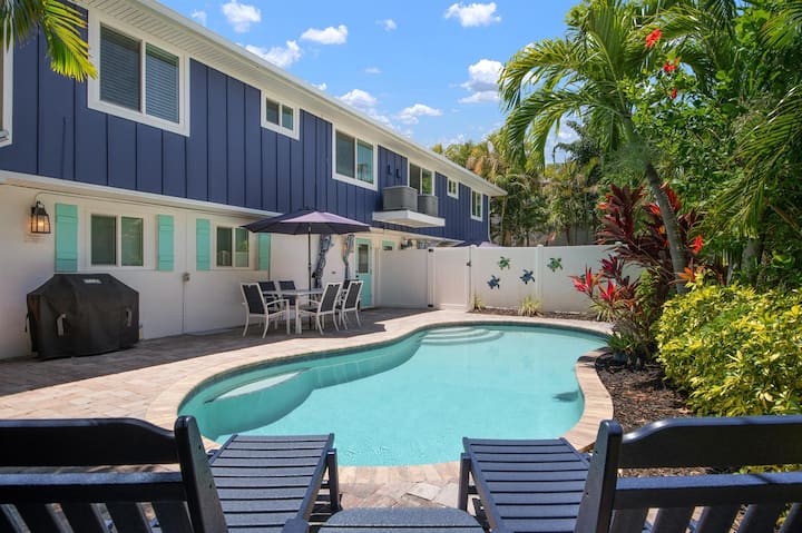 Gone Coastal Too By Beach Boutique Rentals - Anna María, FL
