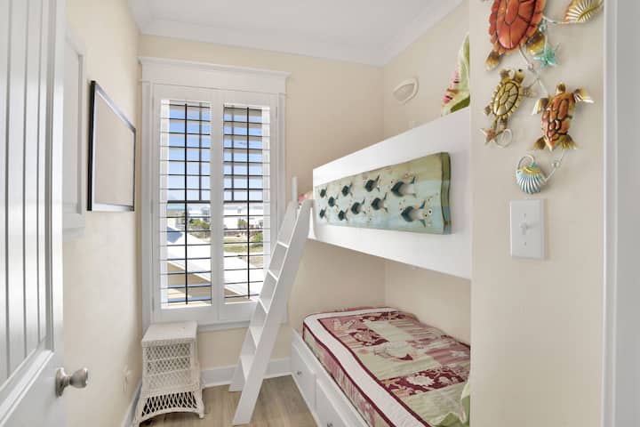 5br + Bonus Bunk Room • Walk To Beach • Sleeps 14 - Alabama