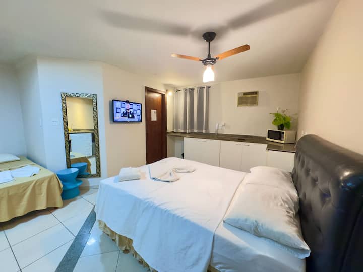 Apartamento Estudio C/ Ar No Centro De Divinópolis - Divinópolis