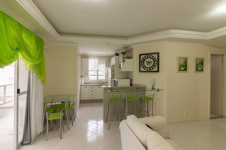 Localização Perfeita Em Meia Praia - Itapema