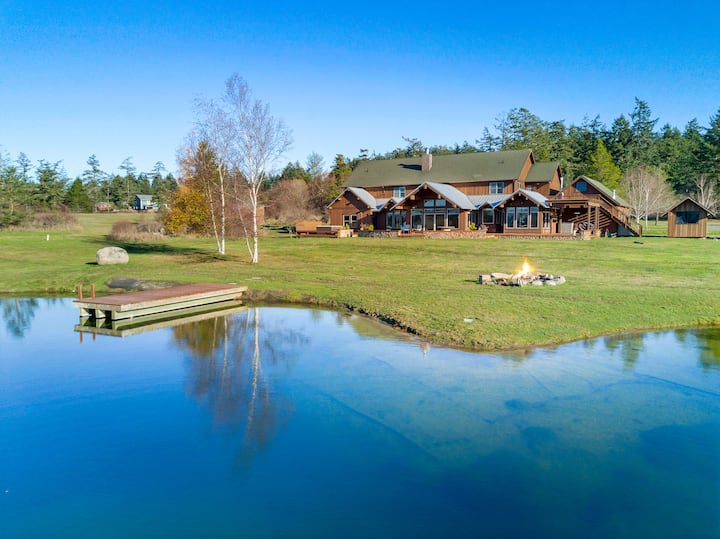 Beautiful & Enjoyable Estate! Hot Tub! (Sjvve) - Friday Harbor, WA