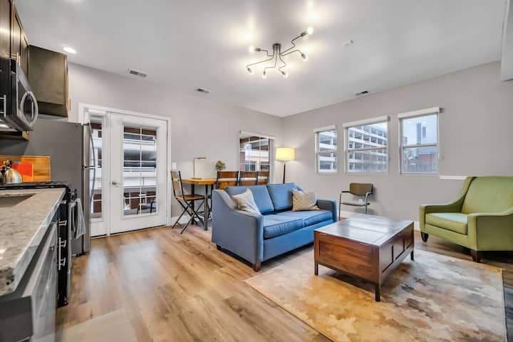 Cle Suites 1br/1ba | 5 Min Walk To Cle Clinic #11 - Cleveland