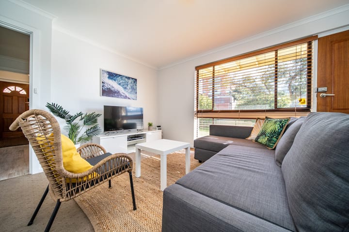 Serenity By The Sea—easy Living Near Grange Jetty - Adelaide
