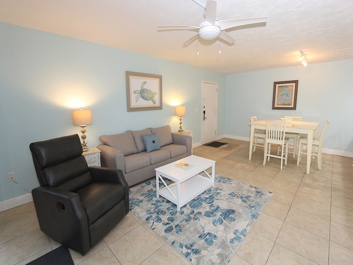 Unwind By The Waves Beach Castle #5 By Rva - Longboat Key, FL