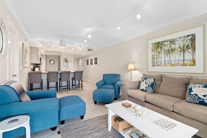 Beachfront Haven Beach Castle #3 By Rva - Longboat Key, FL