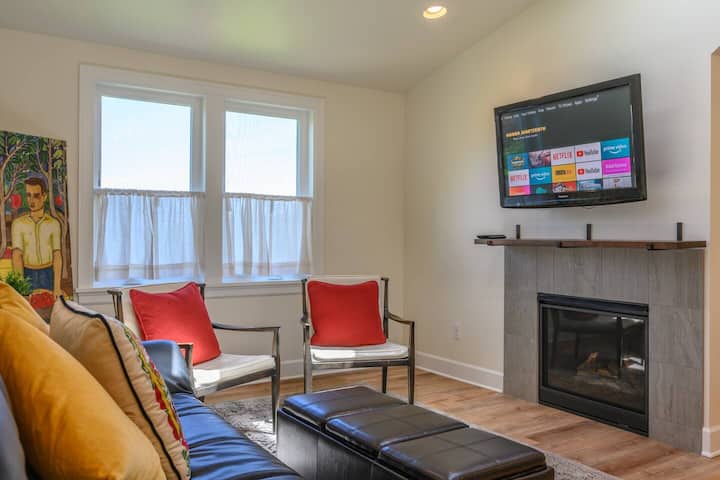 Lovejoy | Heart Of The Nw | Guest Suite - Portland