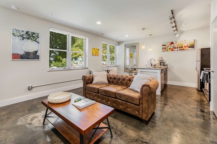 The West End Flats • Downtown • Free Parking - Roanoke, VA