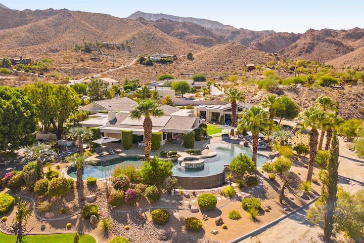 La Paz Estate 8 Br, 5 Acre Paradise - 팜데저트