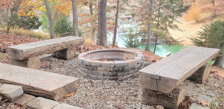 Livin' The Dream- Sleeps 16- Boat Slip Included. G - Norris Lake