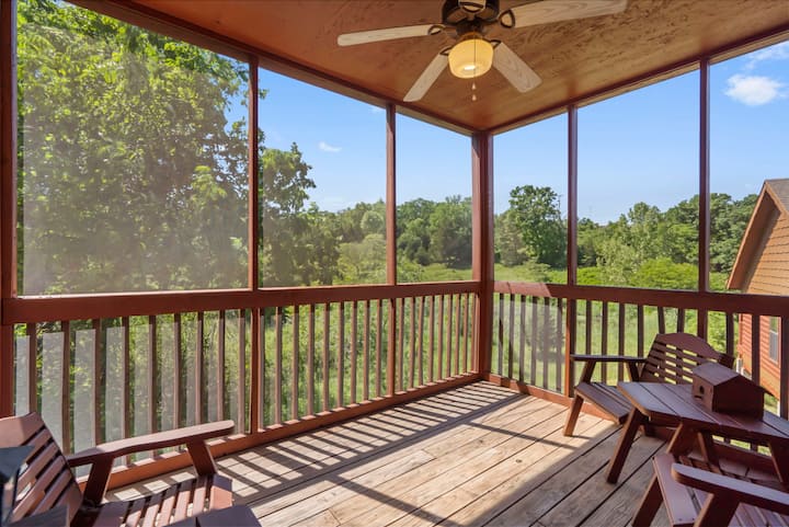 Cedar Cabin For 6, Near Hwy Entertainment & Golf - Kimberling City, MO