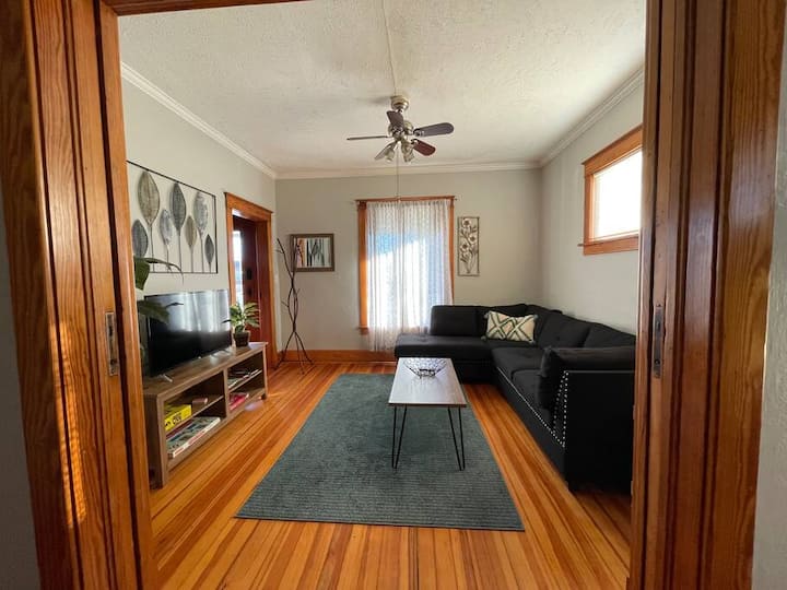 Historic Benson Bliss, Relax In Fenced Yard - Omaha, NE