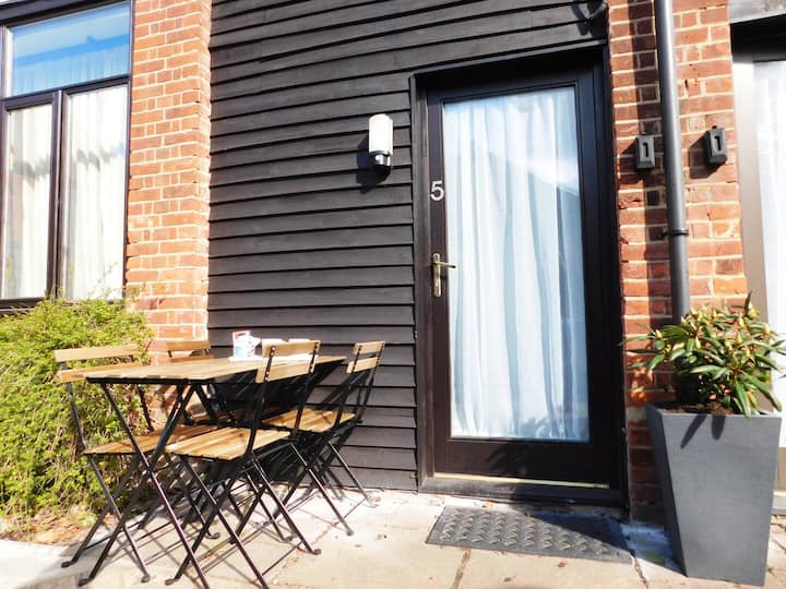 City Center Ground Floor Flat With Patio &Parking - Norwich