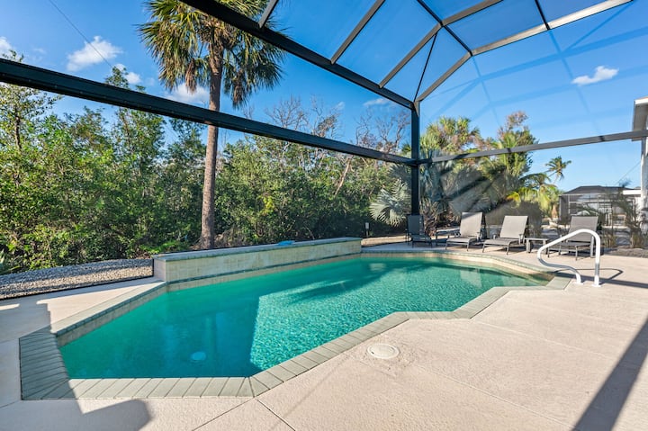 Large Heated Pool/spa, Short Walk To Beach! - Fort Myers Beach, FL
