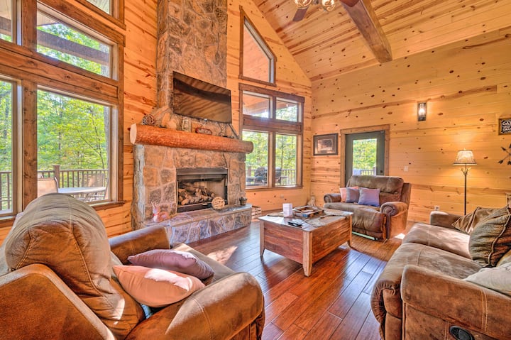 Creekside Broken Bow Cabin W/ Hot Tub & Fire Pit! - Broken Bow, OK