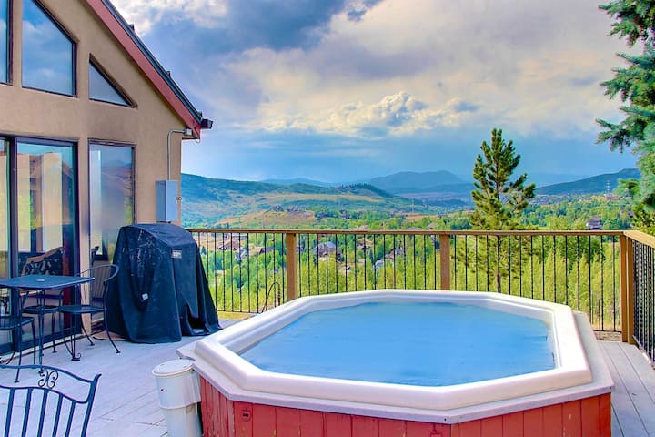 Amazing Panoramic Views-community Hottub*/grill-2 King Suites-covered Parking-decks - Steamboat Springs, CO