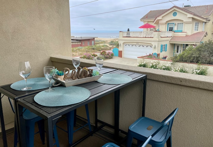 Sandpiper House. Ocean View Home Sleeps 10 - Oceano, CA