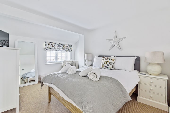 Pantiles - Burnham Market