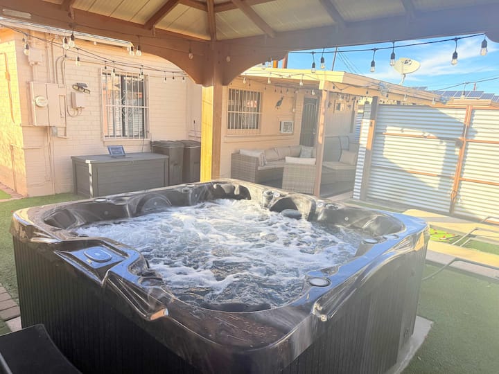 Mins From The Uofa & Downtown! 3br/2ba Entire Home - Tucson, AZ