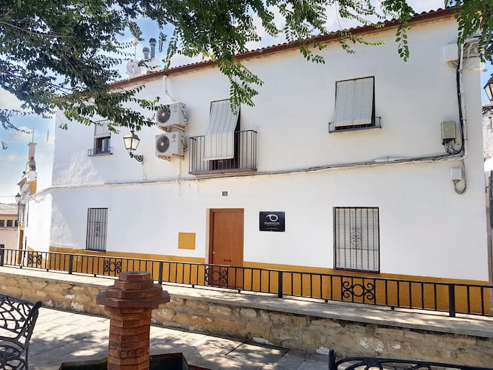 Maison Confortable à Arjona Avec Parking - Andújar