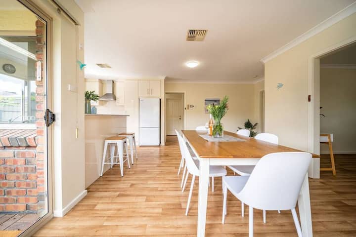 Captivating In Camden—a Well-located Family Haven - Blackwood