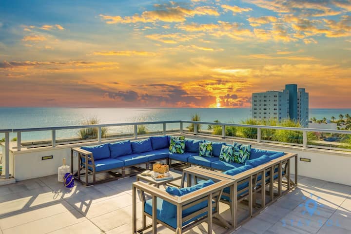 Ds Worth Traveling| Hot Tub & Unique Rooftop Pool - Hollywood, FL
