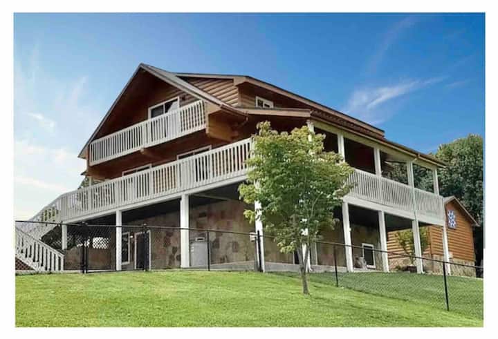 Heartwood Lavish Cottage In The Smoky Mountains - Townsend, TN