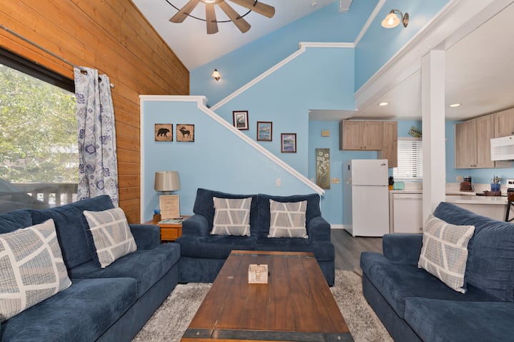 Sierra Suns 2, Townhome In June Lake Village - June Lake, CA