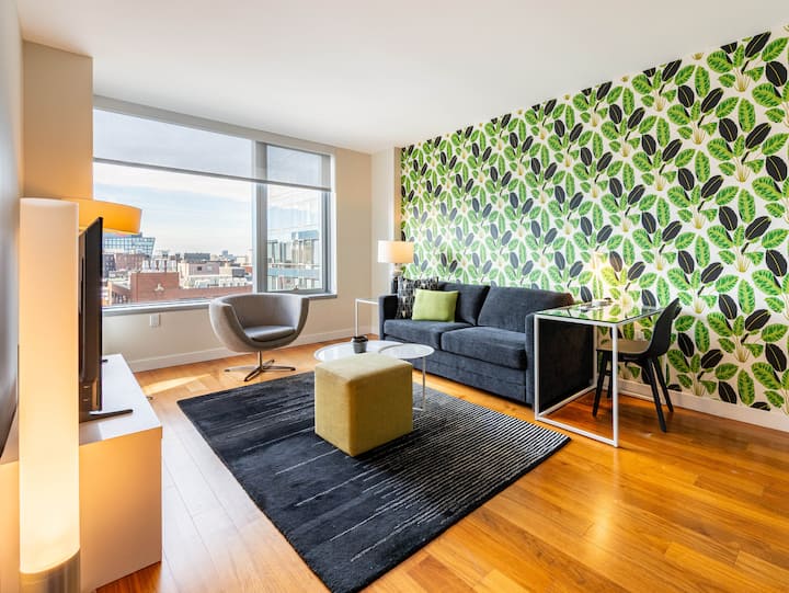 Contemporary One Bedroom With Amenities - Boston, MA