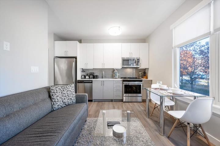 Studiolux By Parks & Cafés | Steps To Harbor - Boston, MA