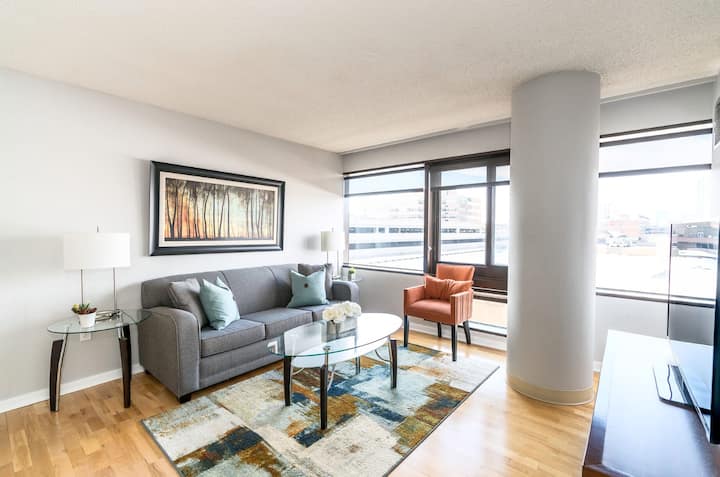 Cozy Apt Downtown With Gym - Stamford, CT