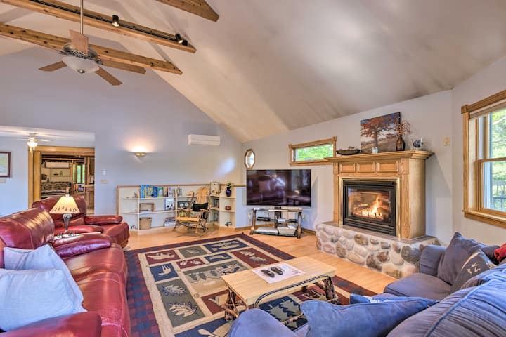Hot Tub, Sauna, Fireplace, Dock! Lake Honor Cabin - Door County, WI