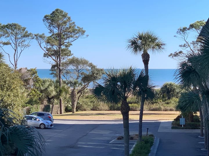 Seaside Villa 207 - Ocean Front With Balcony - South Carolina