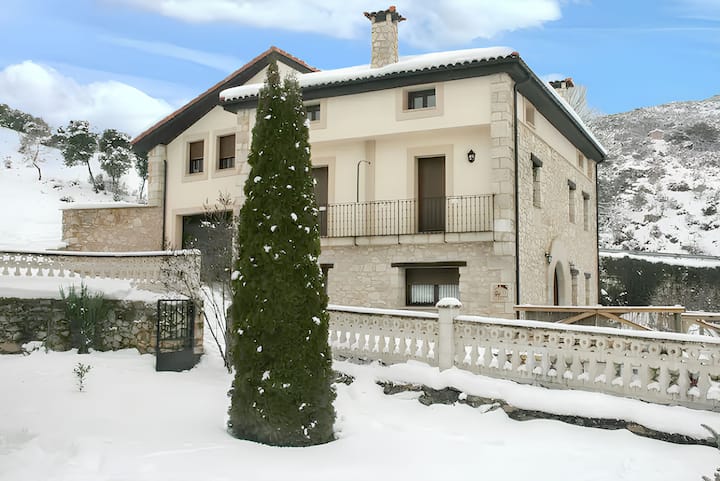 Maison Spacieuse Avec Vue Montagnes - Medina de Pomar