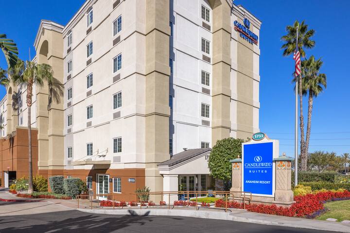 Best Value, Quality Stay! Pool, Unit W/ Kitchen! - Placentia